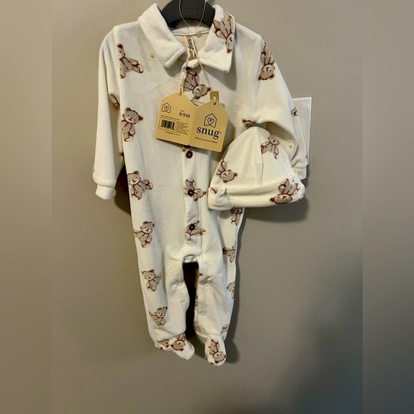 Snug | One Pieces | Nwt Snug Footie Sleeper With Matching Hat | Poshmark